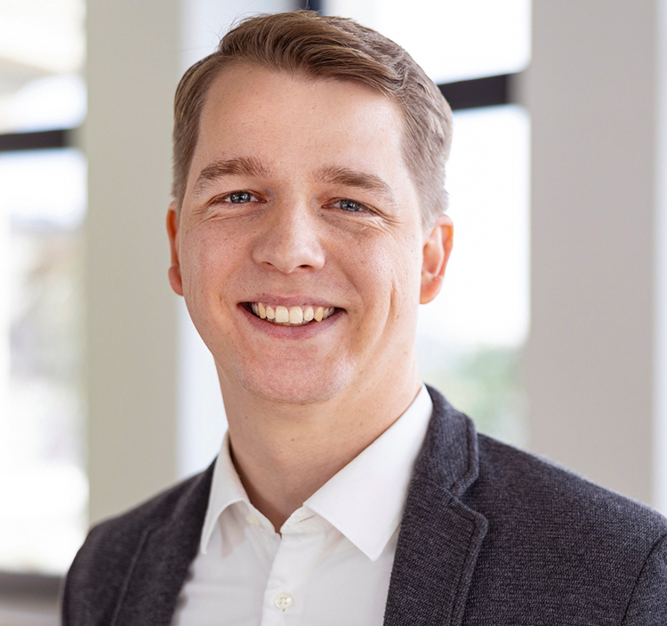 Roser | Tom Bergmann